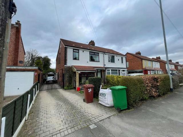 5 Bedroom Semi Detached House