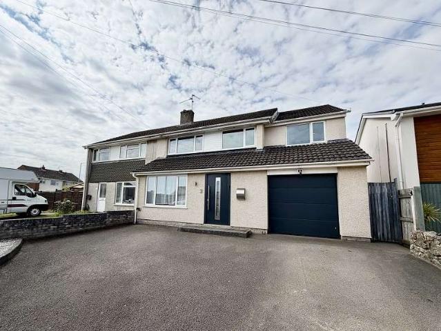 5 Bedroom Semi Detached House