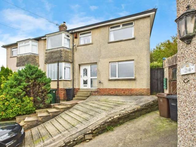 5 Bedroom Semi Detached House