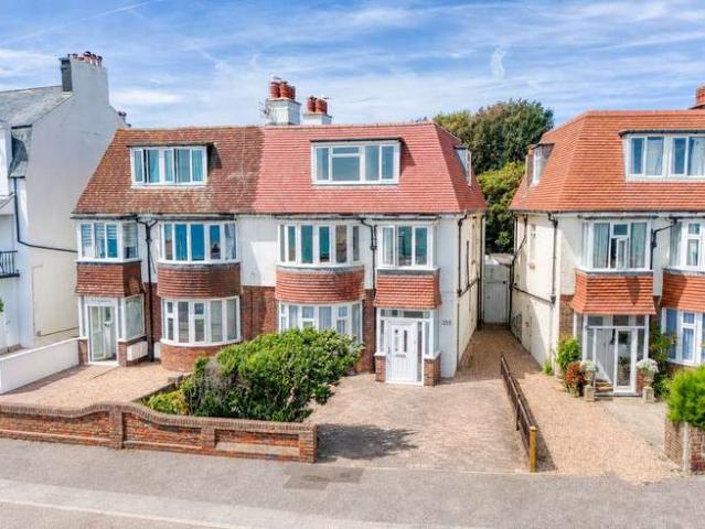 5 Bedroom Semi Detached House