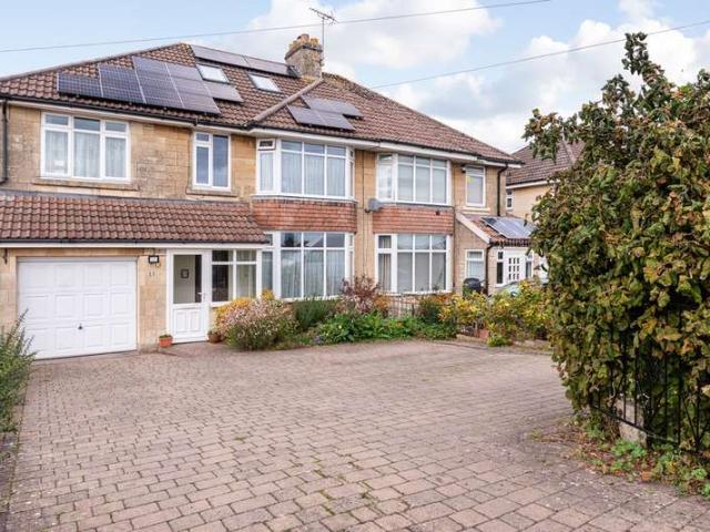 5 Bedroom Semi Detached House