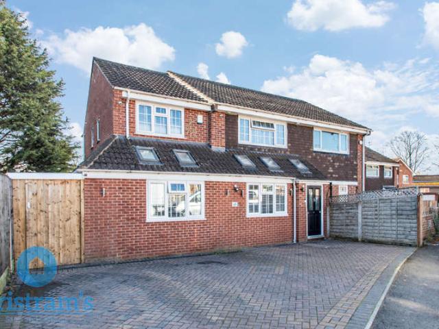 5 Bedroom Semi Detached House
