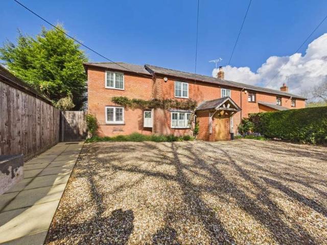 5 Bedroom Semi Detached House