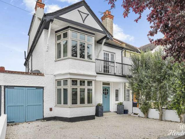 5 Bedroom Semi Detached House