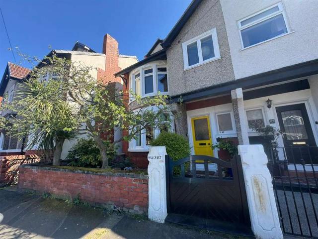5 Bedroom Semi Detached House