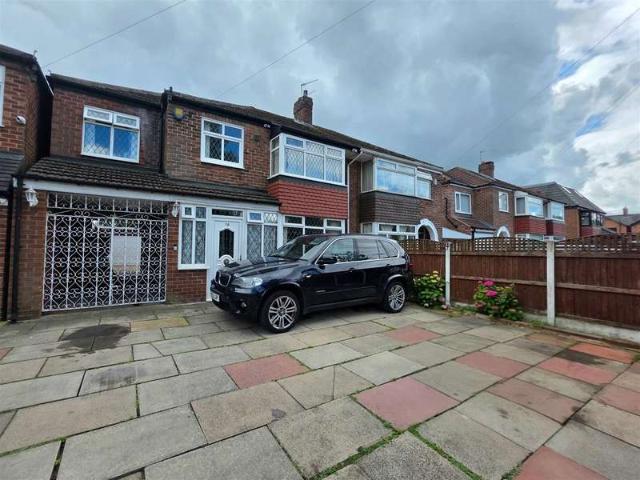 5 Bedroom Semi Detached House
