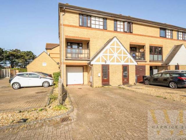 5 Bedroom Semi Detached House