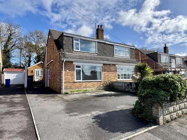 5 Bedroom Semi Detached House