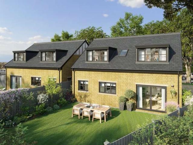 5 Bedroom Semi Detached House