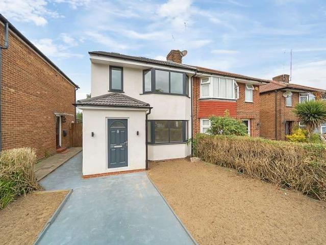 5 Bedroom Semi Detached House
