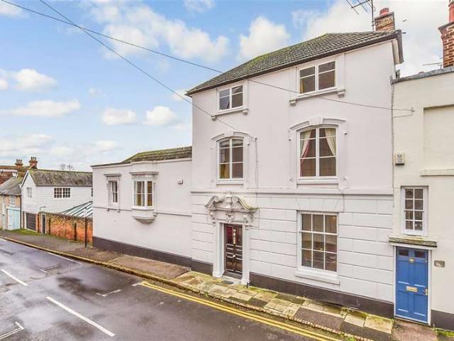 5 Bedroom Semi Detached House