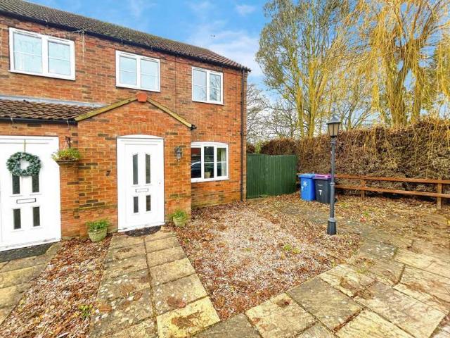 5 Bedroom Semi Detached House