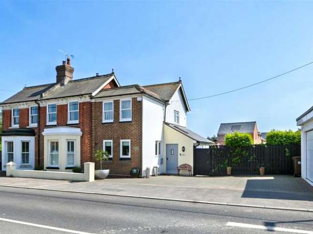 5 Bedroom Semi Detached House