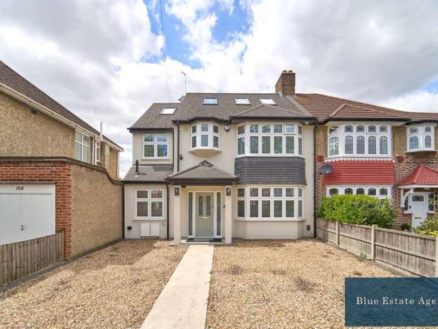 5 Bedroom Semi Detached House