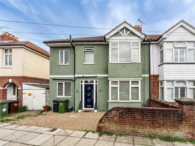 5 Bedroom Semi Detached House