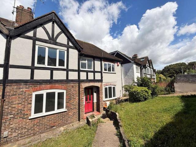 5 Bedroom Semi Detached House