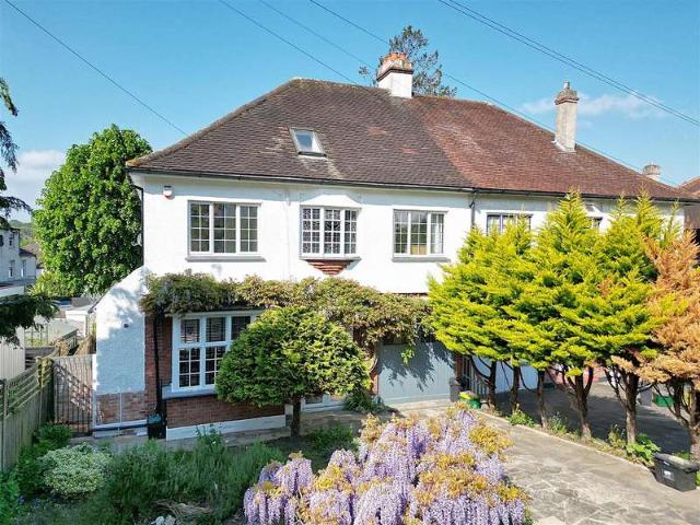 5 Bedroom Semi Detached House