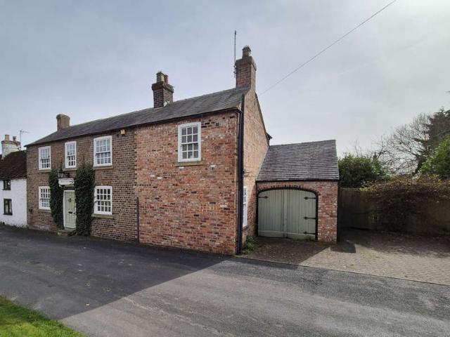 5 Bedroom Semi Detached House