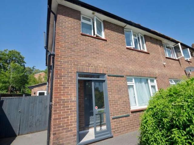 5 Bedroom Semi Detached House