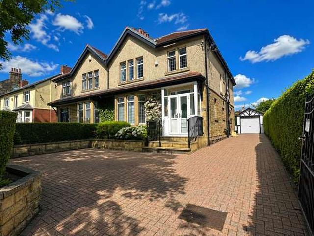 5 Bedroom Semi Detached House