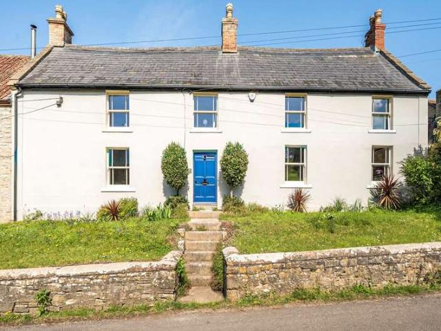 5 Bedroom Semi Detached House