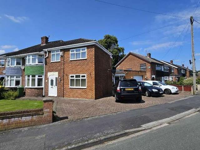 5 Bedroom Semi Detached House