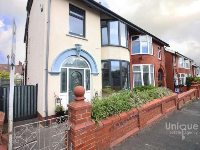 5 Bedroom Semi Detached House