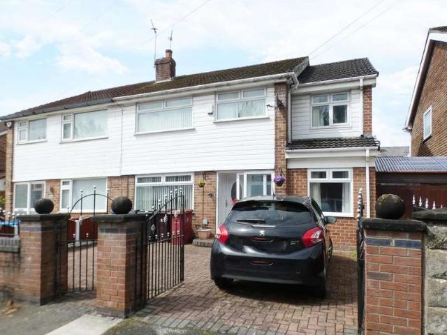 5 Bedroom Semi Detached House