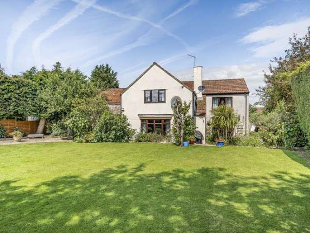 5 Bedroom Semi Detached House