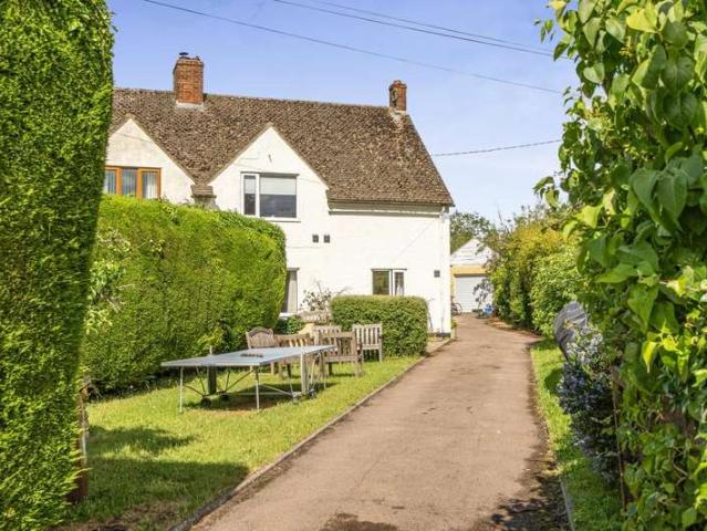 5 Bedroom Semi Detached House