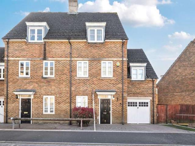 5 Bedroom Semi Detached House