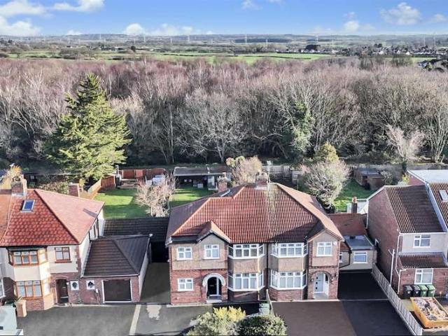 5 Bedroom Semi Detached House
