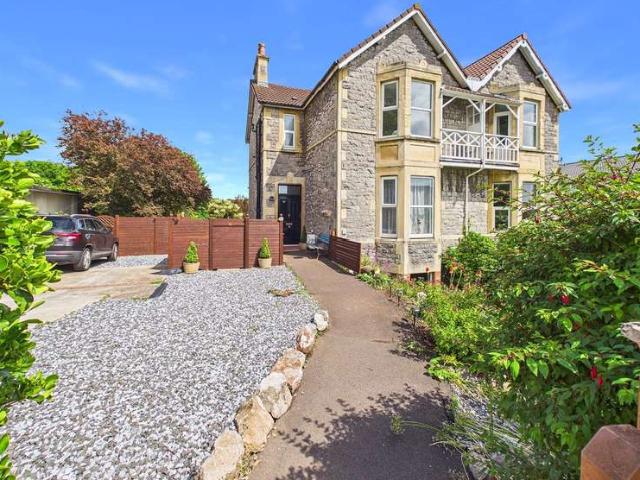 5 Bedroom Semi Detached House
