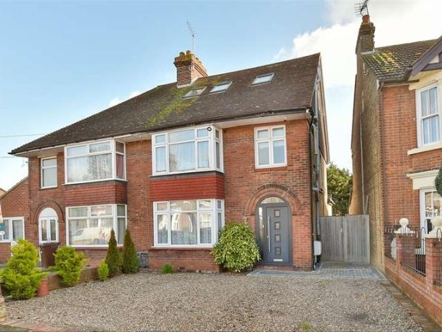 5 Bedroom Semi Detached House