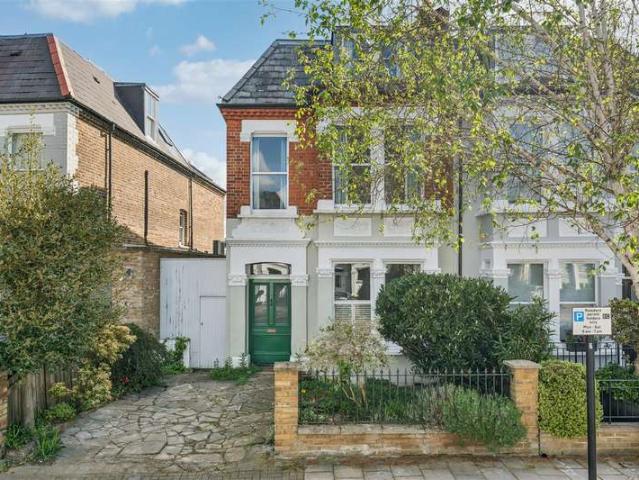 5 Bedroom Semi Detached House