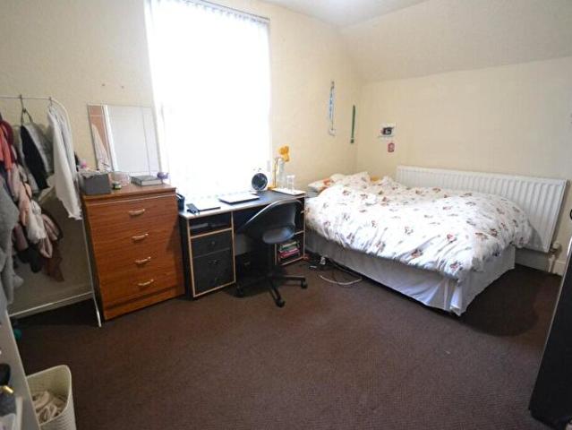 5 Bedroom Semi Detached House To Rent In Beeston Road, Dunkirk, Nottingham, NG7