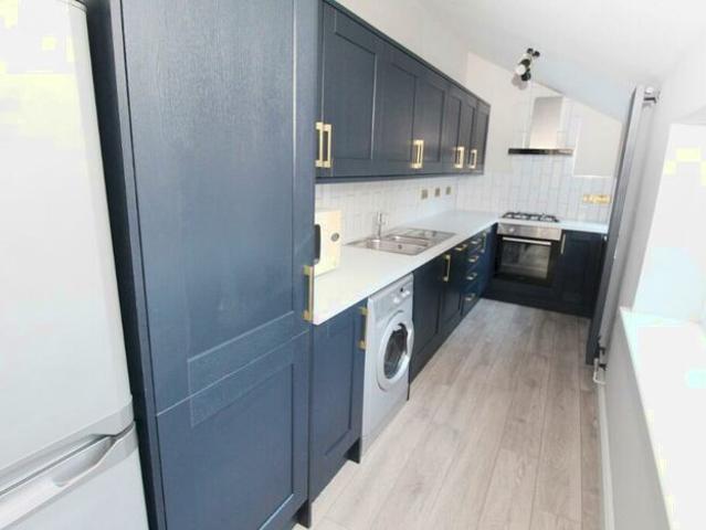 5 Bedroom Semi Detached House To Rent In City Road, Dunkirk, Nottingham, NG7