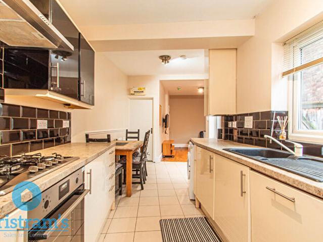 5 Bedroom Semi Detached House To Rent In Hungerton Street, Lenton, NG7