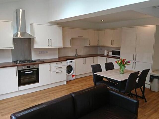 5 Bedroom Semi Detached House To Rent In Lower Road, Beeston, Nottingham, NG9