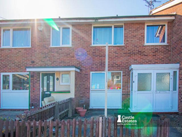 5 Bedroom Semi Detached House To Rent In Saxton Close, Beeston, Nottingham, Notts, NG9