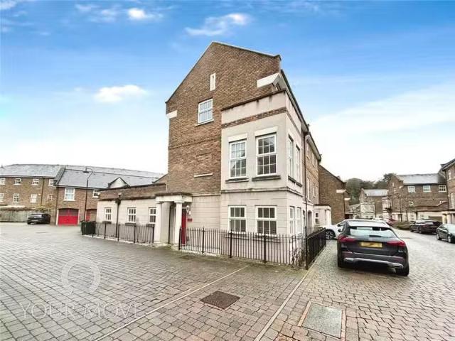 5 bedroom Semi Detached House to rent, Park Cliff Road, Greenh.