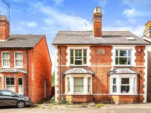 5 bedroom Semi Detached House to rent, St. Judes Road, Englefi.