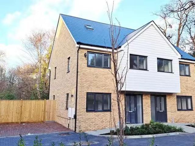 5 bedroom Semi Detached House to rent, Stanislas Place, St. Le.