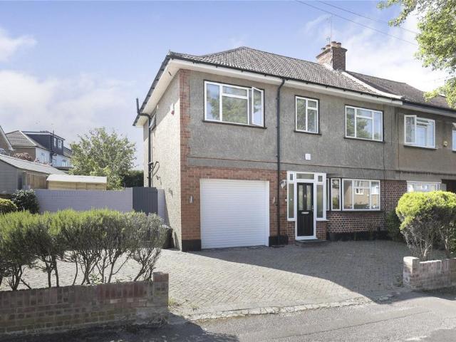 5 bedroom semi detached house to rent