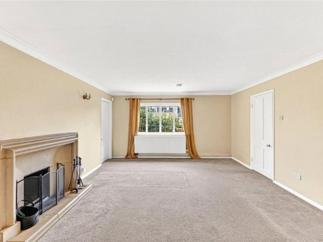5 bedroom semi detached house to rent