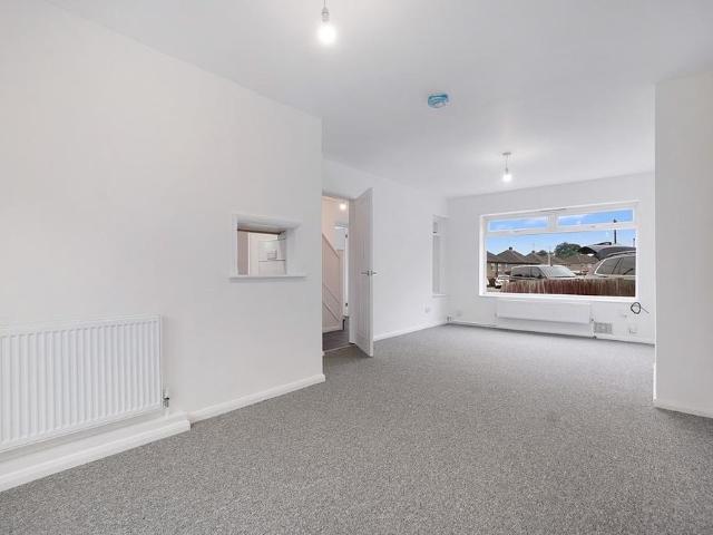 5 bedroom semi detached house to rent
