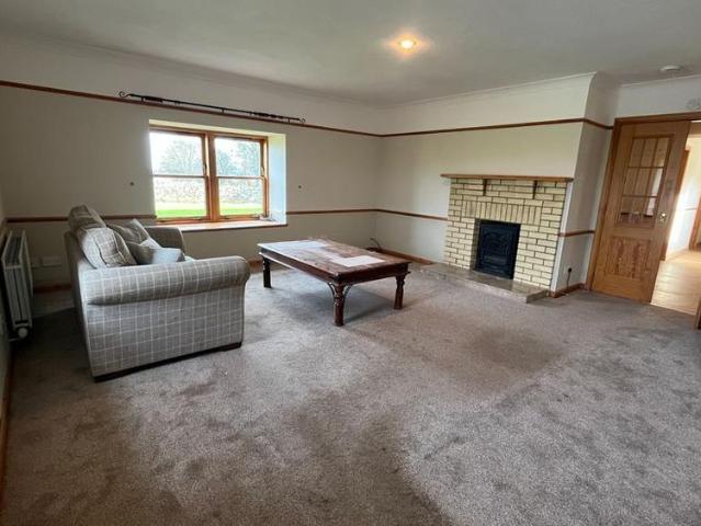5 bedroom semi detached house to rent