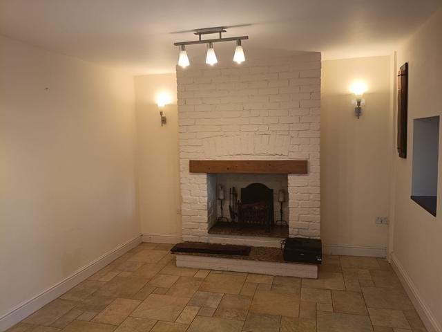 5 bedroom semi detached house to rent