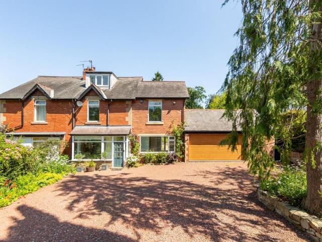 5 bedroom semi detached house to rent