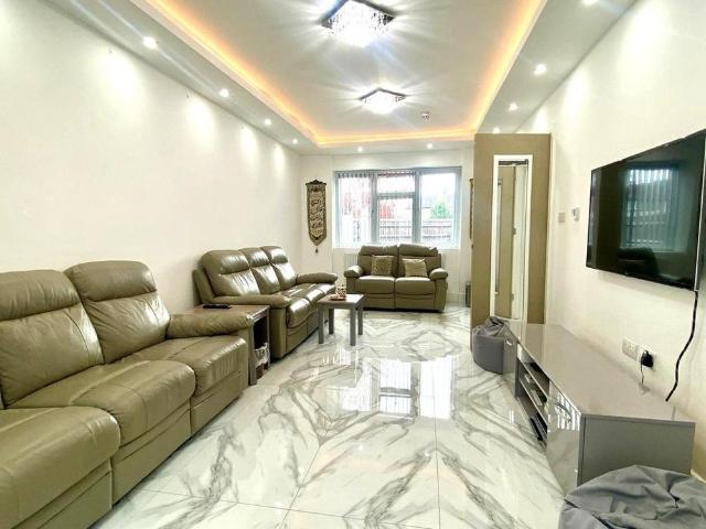 5 bedroom semi detached house to rent